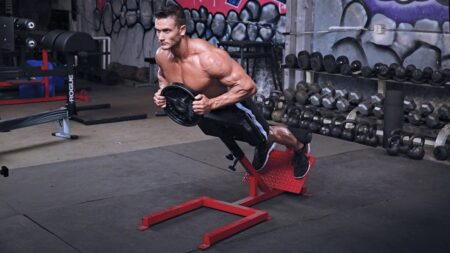 Pullover con polea alta - Musculación Total